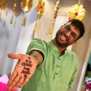 7 Simple Mehndi Designs for Gents: Embracing Elegance with Grace ...